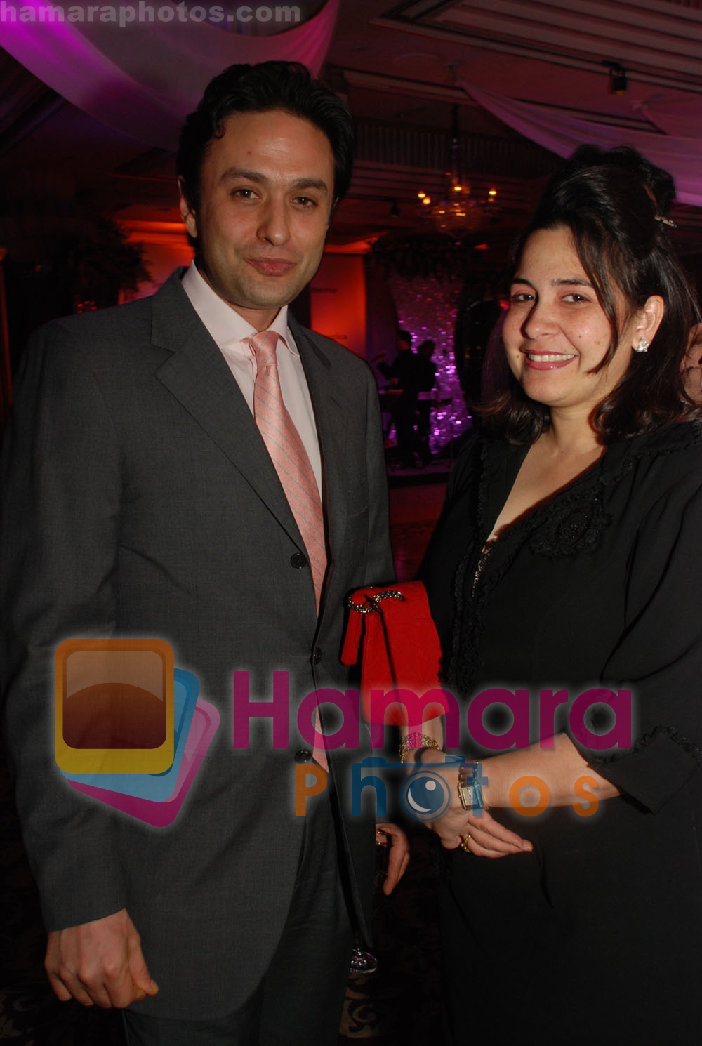 Ness Wadia and Elina Meswani at Atul Nishar IACC event in Mumbai on July 31st 2008 / Ness Wadia ...